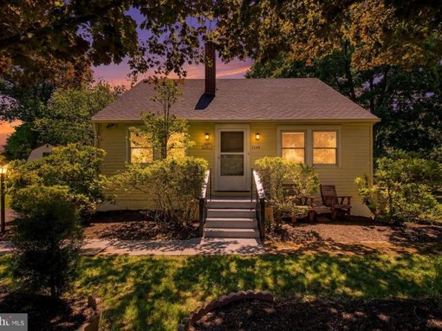 2339 E Vine St, Hatfield, PA 19440