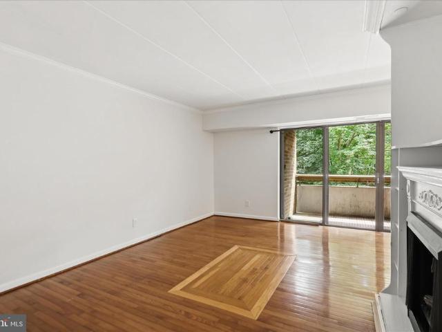 2339 Freetown Court # 33/11C