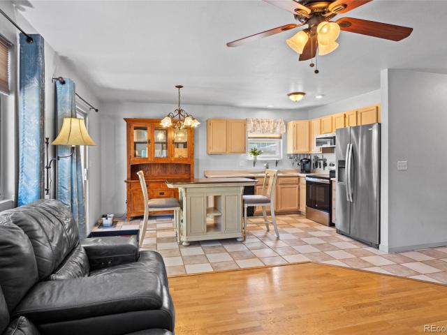 2339 W Hillside Avenue
