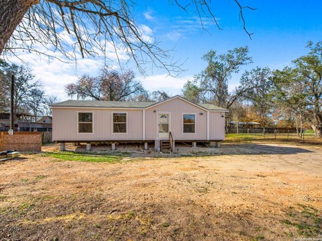 23307 Hickory Shadow, Elmendorf, TX 78112