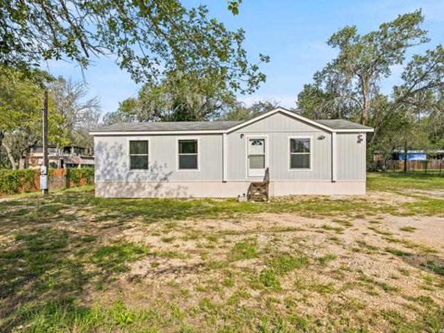 23307 Hickory Shadow, Elmendorf, TX 78112