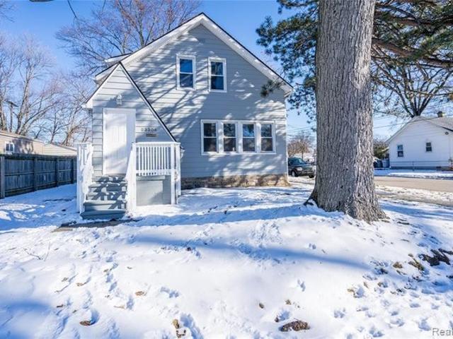 23304 Cayuga Ave, Hazel Park, MI 48030