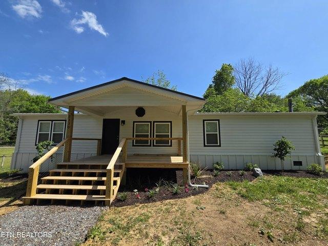 2330 Mynatt Rd, Knoxville, TN 37918
