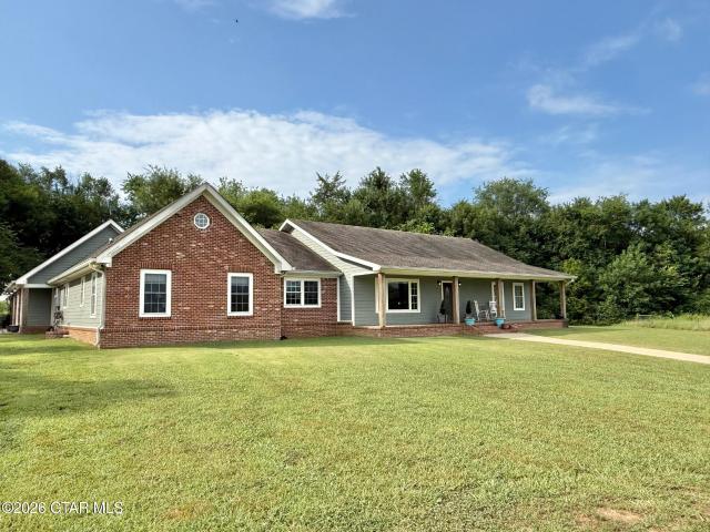 2330 Magnolia