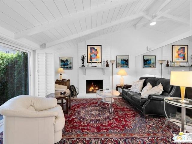 2330 Miramonte Cir E Unit C, Palm Springs, CA 92264