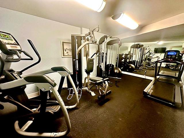 2330 North Cahuenga, LP 2 Bedroom Apartment for Rent at 2330 N Cahuenga Blvd, Los Angeles, CA 90068 Hollywood United