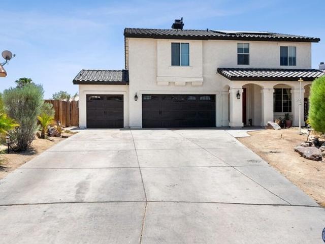 2330 Bougainvillea Trl, Imperial, CA 92251