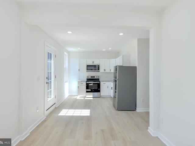 2330 Bryant Avenue # 3