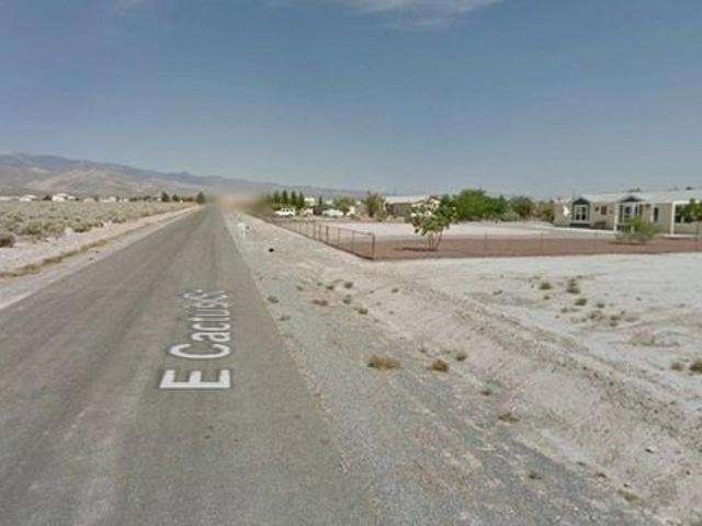 2330 E Cactus St, Pahrump, NV 89048