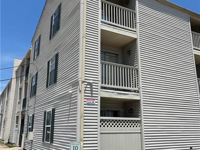 2330 Edenborn Avenue # 201