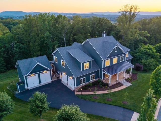 2330 Hyland Ridge Dr, Charlottesville, VA 22911
