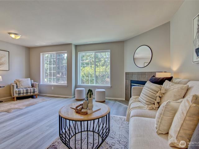 23317 Edmonds Way # 4