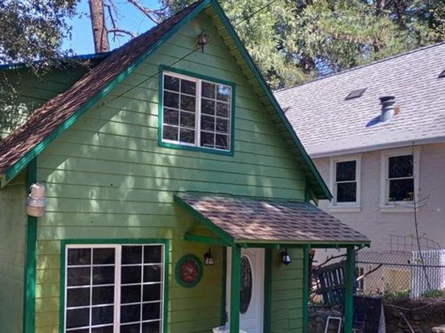 23318 Crest Forest Dr, Crestline, CA 92325