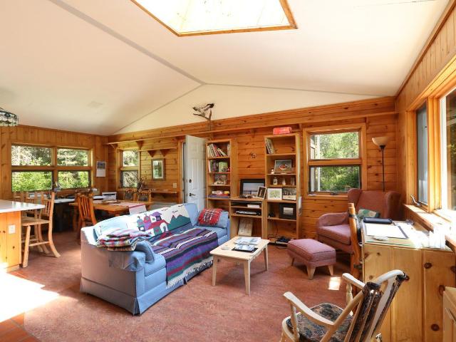 2331 Old Highway 169