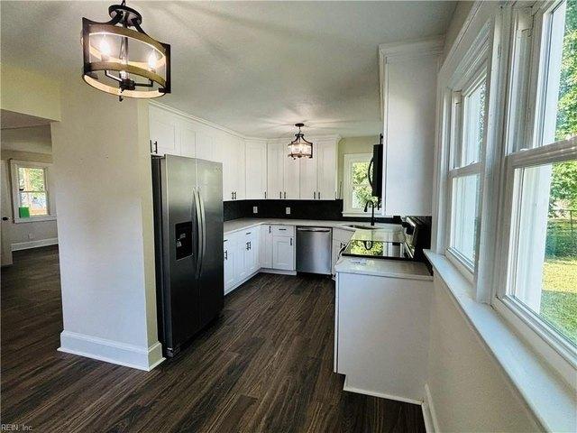 2331 Azalea Ave, Portsmouth, VA 23704