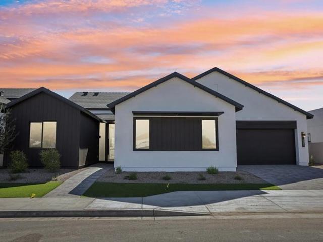 2331 E Aquarius Pl, Chandler, AZ 85249