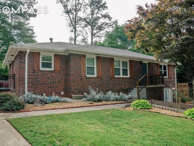 2331 Robin Ln SE, Smyrna, GA