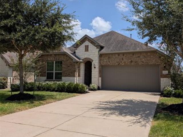 2331 Shoal Valley Ln, Richmond, TX 77469