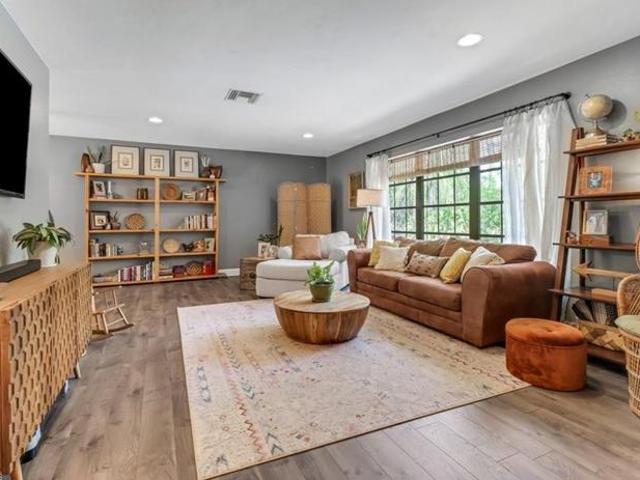 2331 21st St SW, Naples, FL 34117