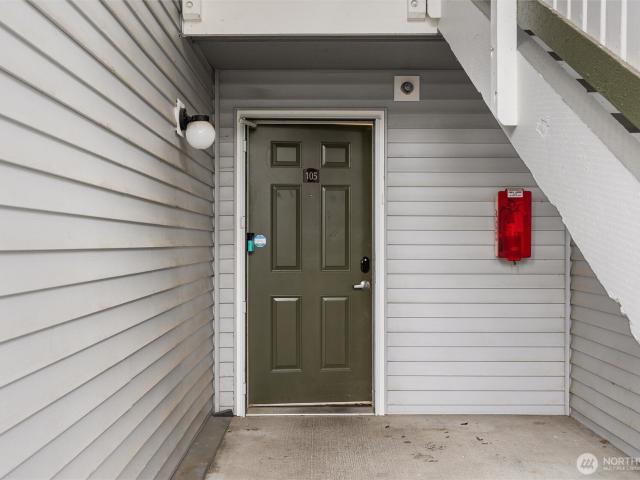 23325 Cedar Way, Unit G105, Mountlake Terrace, WA 98043 | Compass