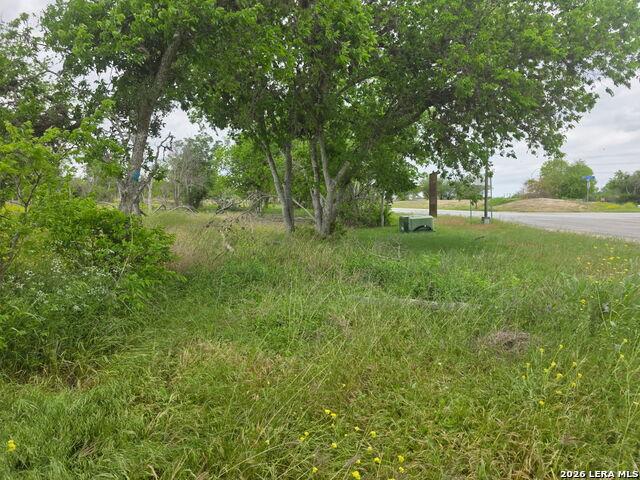 2332 E Chavaneaux