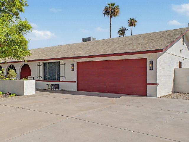 2332 e riviera drive