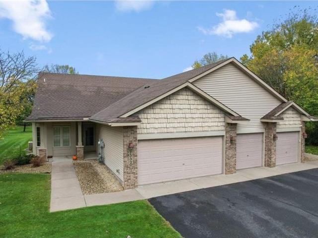 2332 Gresham Ave N, Oakdale, MN 55128