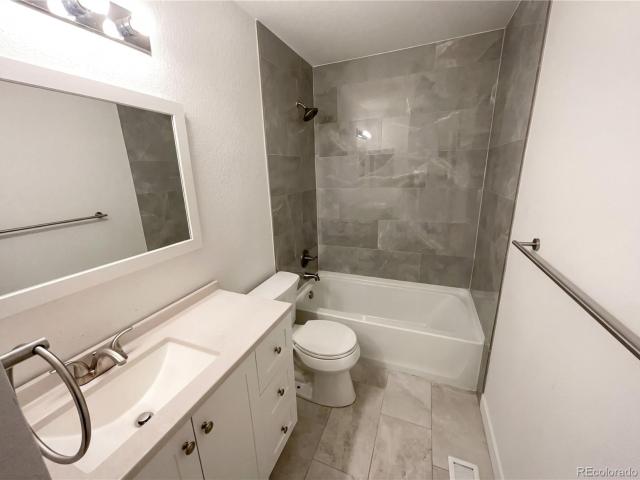 2332 Hyacinth Rd, Highlands Ranch, CO 80129 | MLS #5836