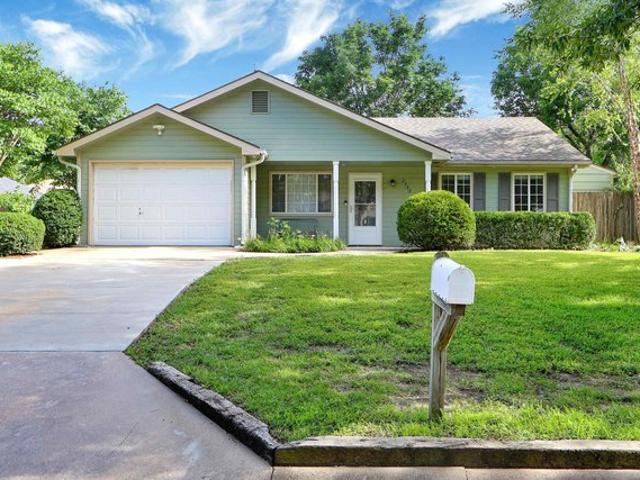 2332 Spain Dr, Manhattan, KS 66502