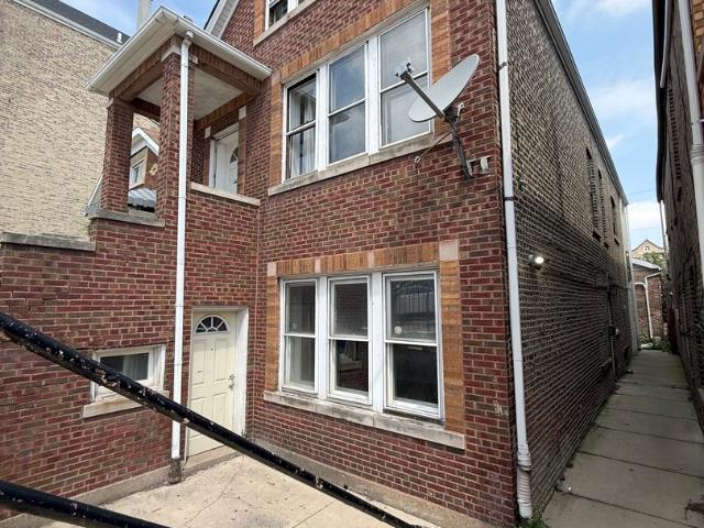 2332 W 24th Place