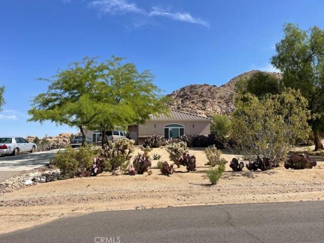 23332 Taos Rd, Apple Valley, CA 92307