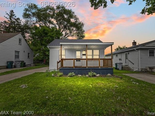 23336 Hoover Ave, Hazel Park, MI 48030