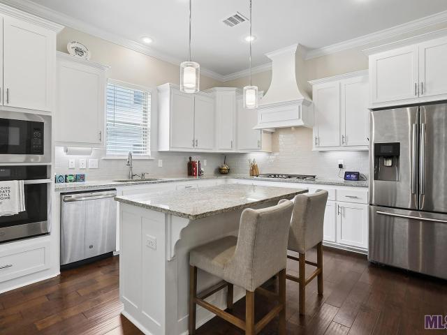 23339 Noble Oak Dr, Springfield, LA 70462 | MLS #BR2026006