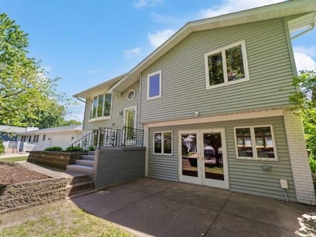 2333 Mound St, Davenport, IA 52803