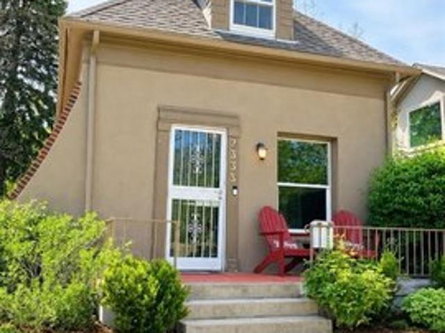 2333 N Glencoe St, Denver, CO 80207
