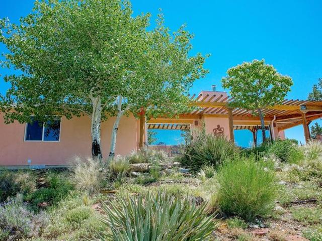 2333 N Juniper Dr, Blanding, UT 84511
