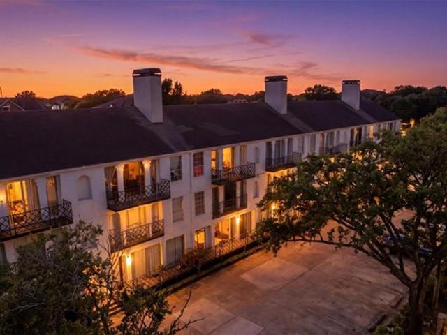 2333 Bering Dr Apt 108, Houston, TX 77057