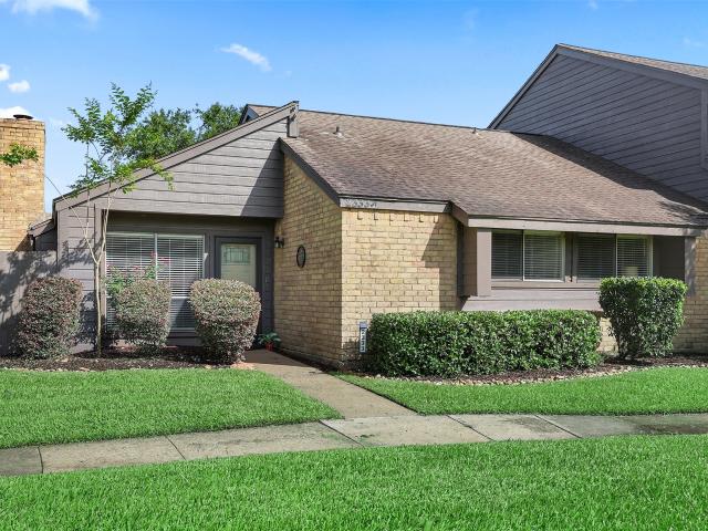 2333 Broadlawn Drive