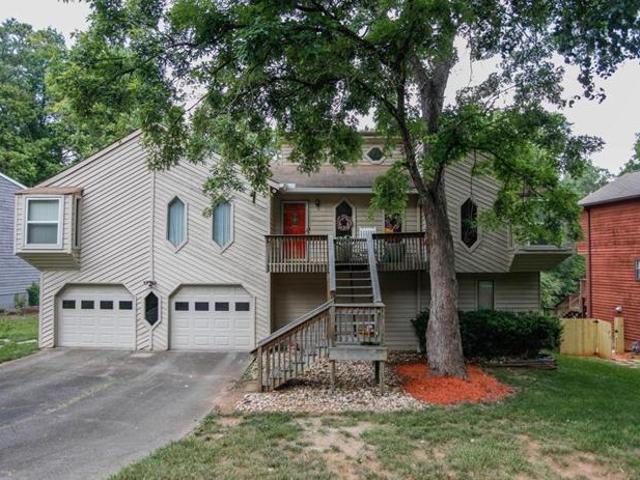 2333 Tapanzee Ln, Lawrenceville, GA 30044
