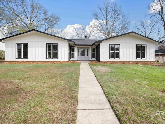 2333 W Huffman Dr, Mobile, AL 36693