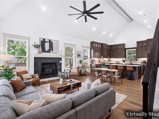2333 W Seminole Drive