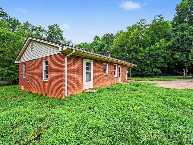 2333 Washburn Road