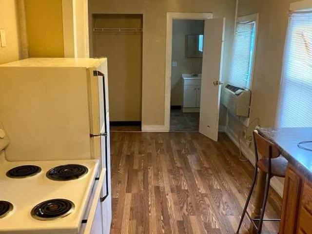 2333 West Clifton Avenue 1 Bedroom Apartment for Rent at 2333 W Clifton Ave, Cincinnati, OH 45219 The Heights