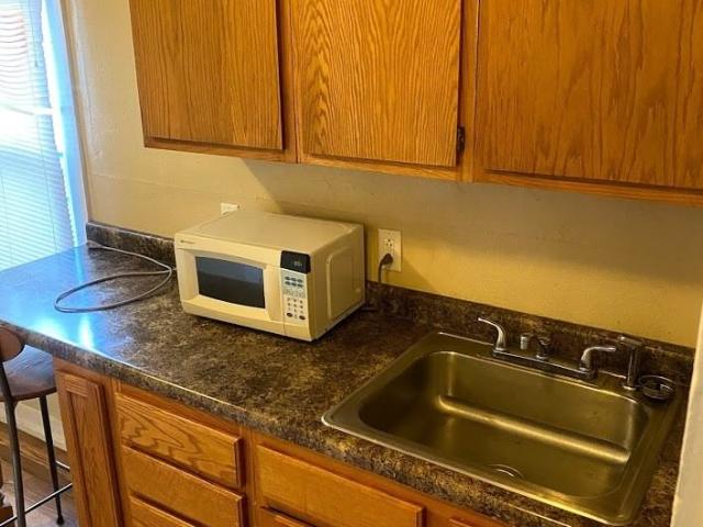 2333 West Clifton Avenue 1 Bedroom Apartment for Rent at 2333 W Clifton Ave, Cincinnati, OH 45219 The Heights