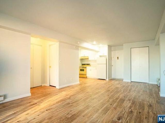 233 12th Street # 3D