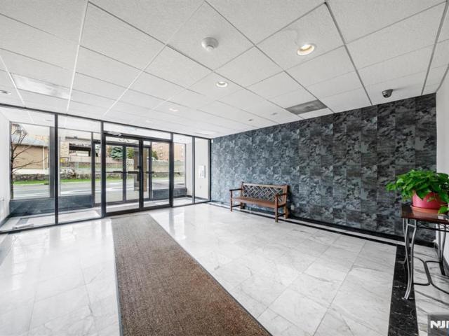 233 12th Street # 5E