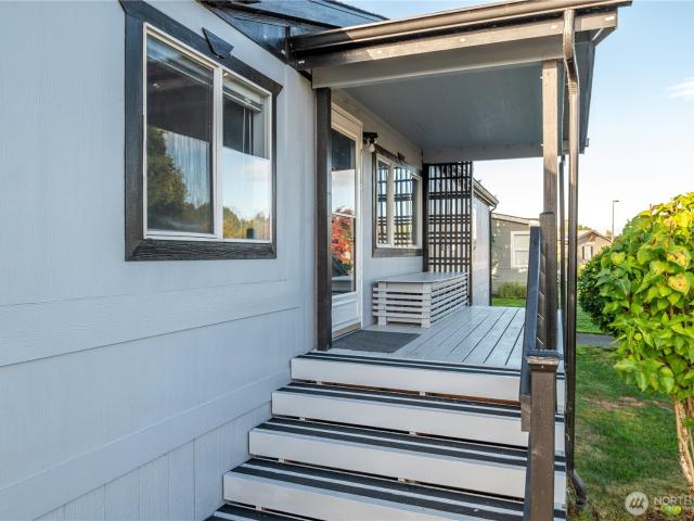 233 Concord Place