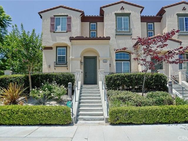 233 Camphor Pl, Orange, CA 92868