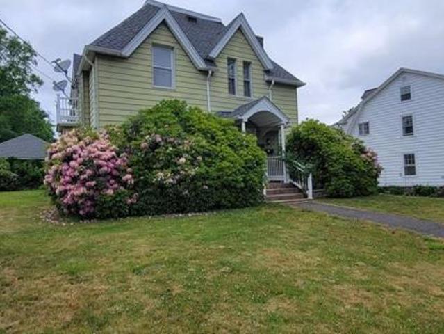 233 Center St #2west, Bristol, CT 06010