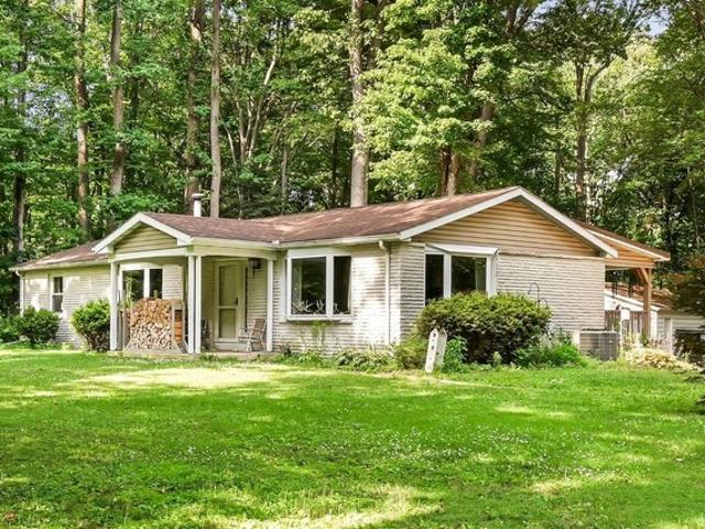 233 Acorn Ln, Lititz, PA 17543